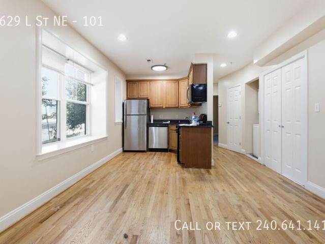 2 BR, 1 BA Apartment 1629 L St NE, Washington, DC 20002