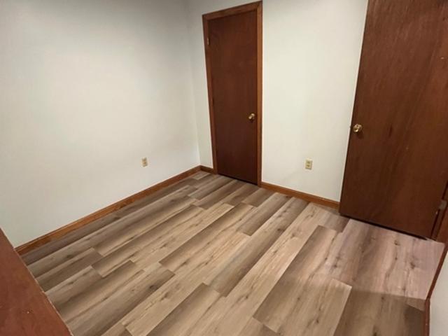 2 BR, 1 BA Apartment 162 Cedar Swamp Road, Unit B, Mansfield, CT 06268
