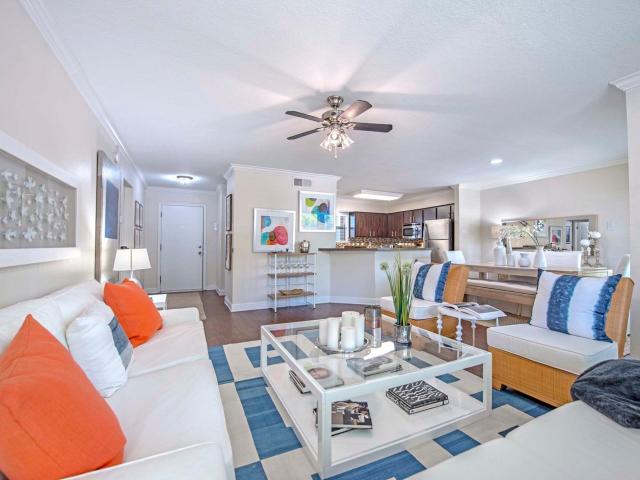2 BR, 1 BA Apartment 16300 Ledgemont Ln Unit 2010, Addison, TX 75001