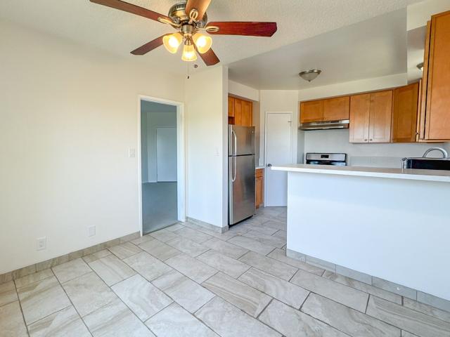 2 BR, 1 BA Apartment 1644 Electric Ave Venice, CA 90291