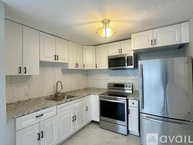 2 BR, 1 BA Apartment 1650 Northwest 52nd Avenue, Lauderhill, FL 33313