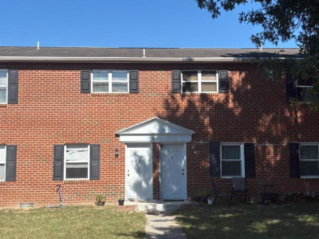 2 BR, 1 BA Apartment 1651 S Burkwood Ct, Harrisonburg, VA 22802