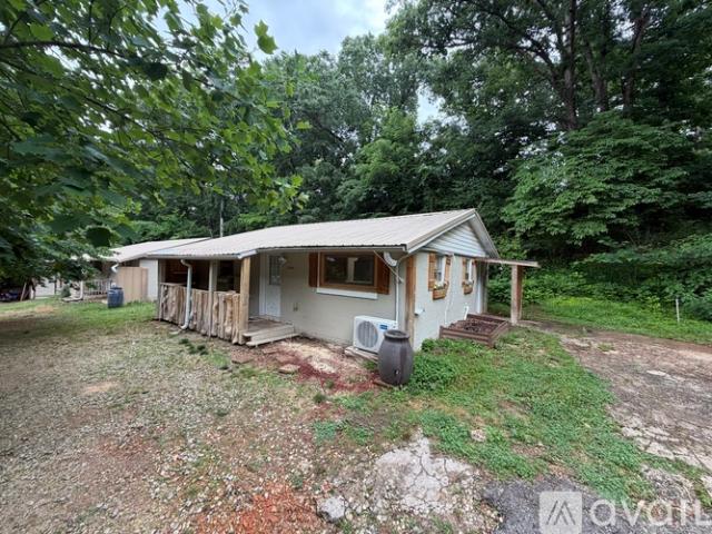 2 BR, 1 BA Apartment 1654 North Double Springs Road, Fayetteville, AR 72704