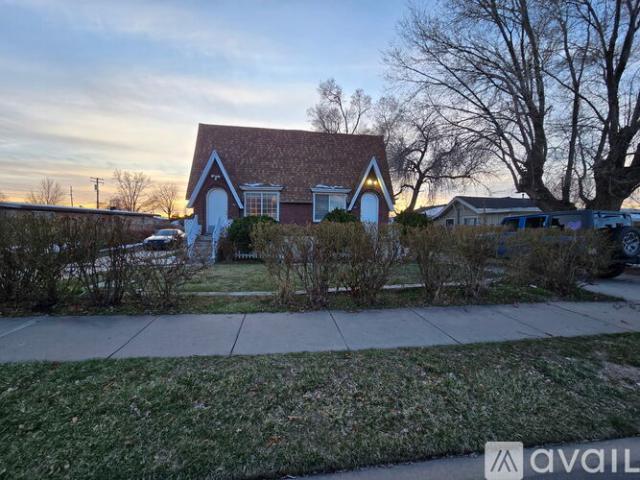 2 BR, 1 BA Apartment 1667 North 200 West, Bountiful, UT 84010