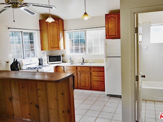 2 BR, 1 BA Apartment 1675 Happy Trail, Topanga, CA 90290