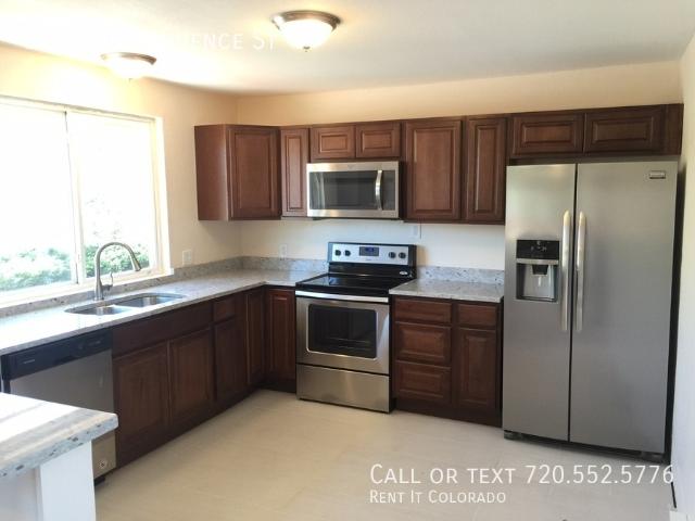 2 BR, 1 BA Apartment 1675 Independence St, Lakewood, CO 80215