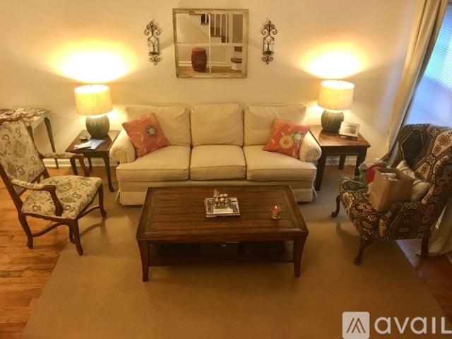 2 BR, 1 BA Apartment 1691 Valley Ave, Unit E, Homewood, AL 35209