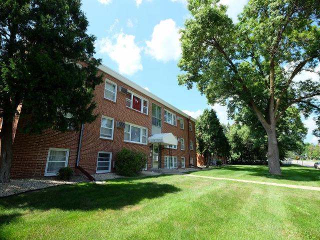 2 BR, 1 BA Apartment 1697 Fry Street Unit 1697 1, Saint Paul, MN 55113