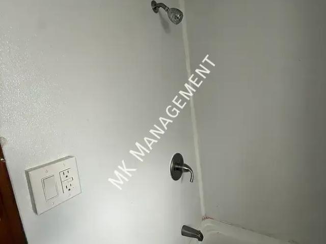 2 BR, 1 BA Apartment 16 1/2 Sand St, Pittston, PA 18640
