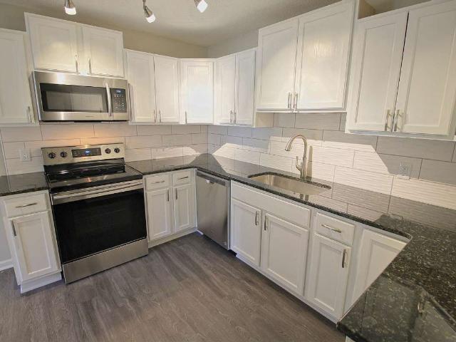 2 BR, 1 BA Apartment 1700 Chapel Hill Road Unit B4, Durham, NC 27707