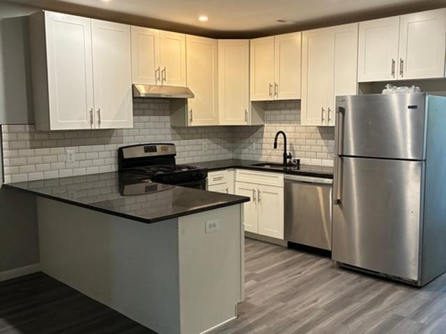 2 BR, 1 BA Apartment 1709 E St NE, Unit 2, Washington, DC 20002