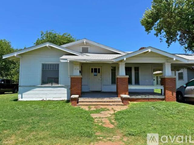 2 BR, 1 BA Apartment 1710 Monroe St, Wichita Falls, TX 76309