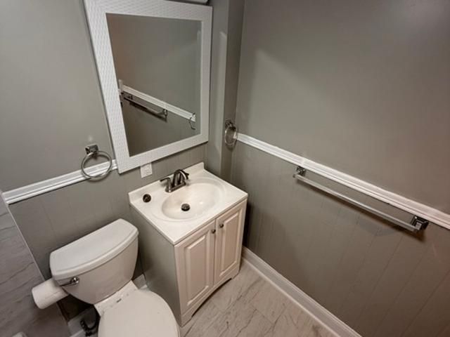 2 BR, 1 BA Apartment 1710 Saint Louis Avenue, Louisville, KY 40210