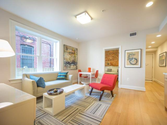 2 BR, 1 BA Apartment 1712 17th Street Northwest Unit 404, Washington, DC 20009