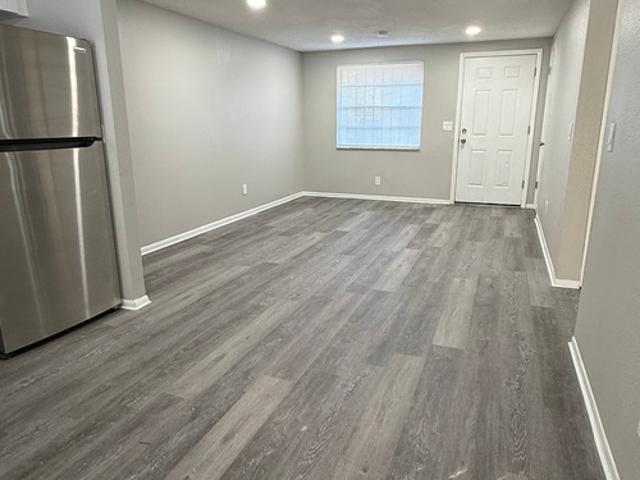 2 BR, 1 BA Apartment 1713 E Idell St, Unit B, Tampa, FL 33604