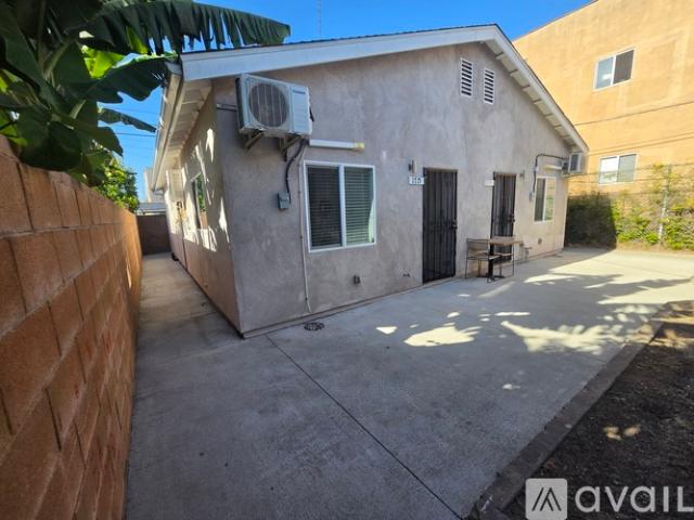 2 BR, 1 BA Apartment 1715 West 64th Street, Unit 1/2, Los Angeles, CA 90047