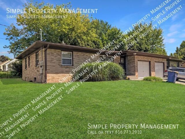 2 BR, 1 BA Apartment 1722 Diamond Ave. NE, Grand Rapids, MI 49505