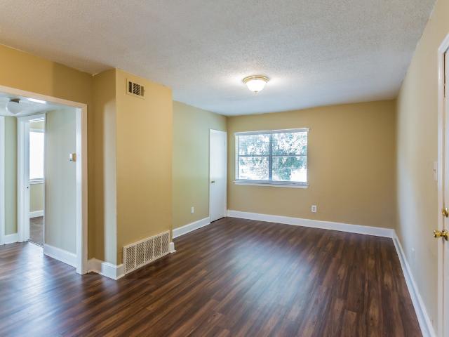 2 BR, 1 BA Apartment 1726 South Orleans Street Unit 17493, Memphis, TN 38106