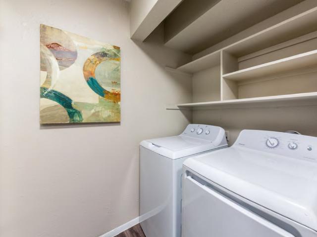 2 BR, 1 BA Apartment 1735 Rutland Dr Unit 239, Austin, TX 78758