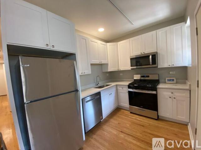 2 BR, 1 BA Apartment 1739 W Wallen Ave, Unit 3, Chicago, IL 60626