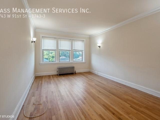 2 BR, 1 BA Apartment 1743 W 91st St, Chicago, IL 60620
