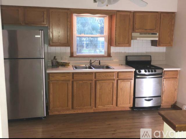 2 BR, 1 BA Apartment 17520 Ridgeland Ave, Unit 4, Tinley Park, IL 60477