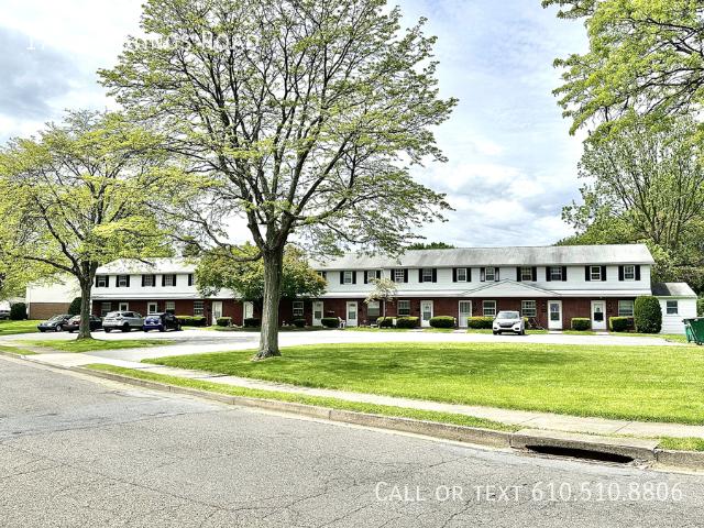 2 BR, 1 BA Apartment 1752 Hastings Road, Bethlehem, PA 18017