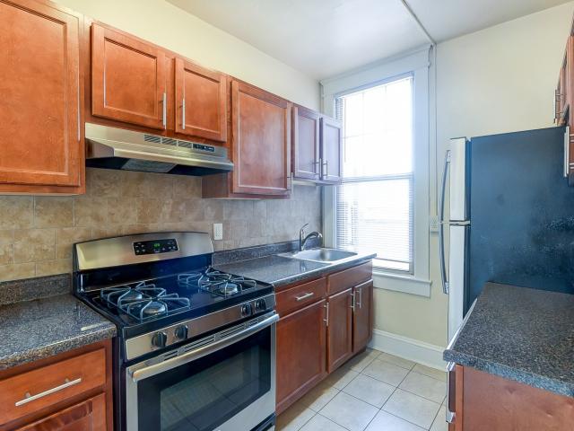 2 BR, 1 BA Apartment 1756 1760 Euclid St NW Unit 602, Washington, DC 20009