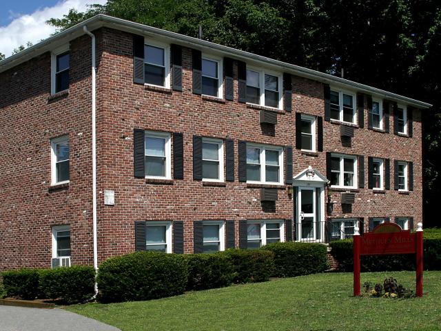 2 BR, 1 BA Apartment 175 Haverhill St, Methuen, MA 01844