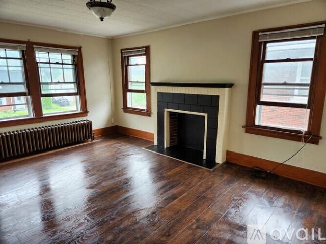 2 BR, 1 BA Apartment 178 Ridgewood Road, Unit 3, Buffalo, NY 14220