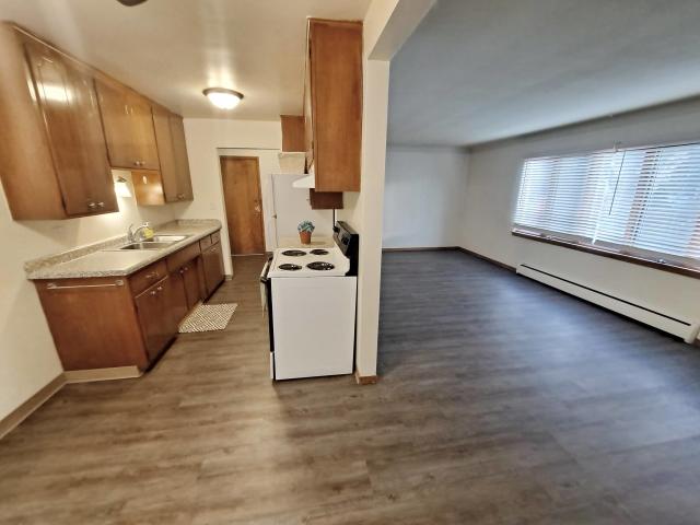 2 BR, 1 BA Apartment 1797 Stillwater Avenue E Unit 03, Saint Paul, MN 55119