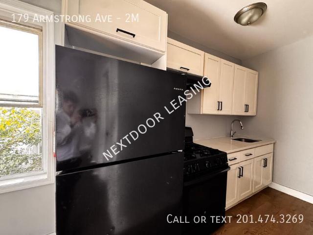 2 BR, 1 BA Apartment 179 Armstrong Ave, Jersey City, NJ 07305