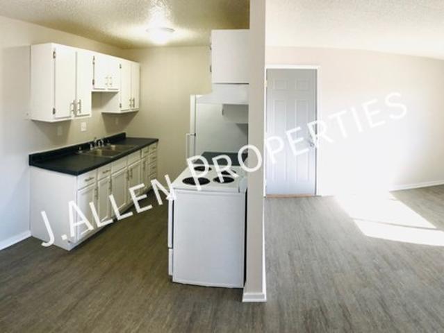 2 BR, 1 BA Apartment 1805 Parker Circle, Norfolk, NE 68701