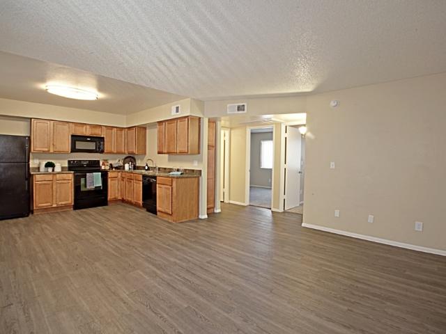 2 BR, 1 BA Apartment 1805 West Cortez Street Unit 229, Phoenix, AZ 85029