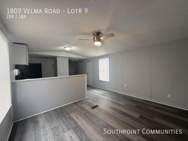 2 BR, 1 BA Apartment 1809 Velma Road, Athens, TN 37303