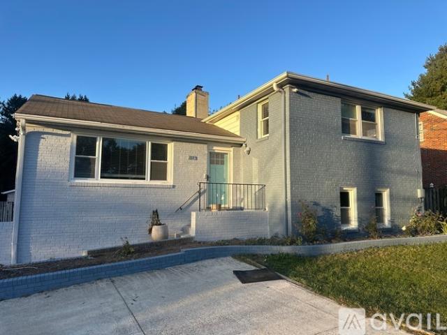 2 BR, 1 BA Apartment 1813 Arcola Ave, Unit Unit 3, Silver Spring, MD 20902