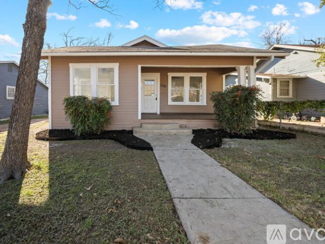2 BR, 1 BA Apartment 1814 Pasadena Street, San Antonio, TX 78201