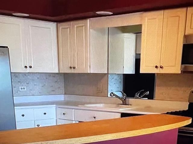 2 BR, 1 BA Apartment 1815 Oakton Street, Unit 3A, Park Ridge, IL 60068