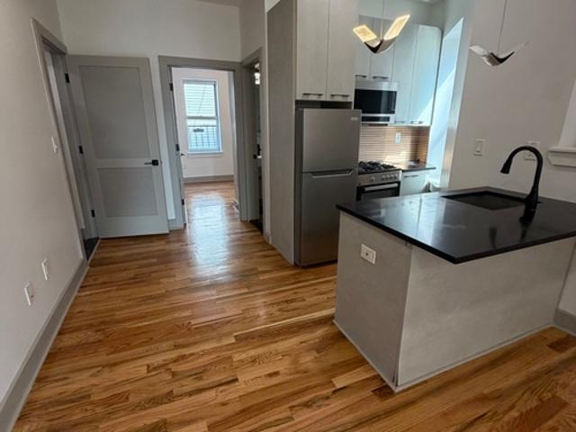 2 BR, 1 BA Apartment 181 Baldwin Ave, Unit 2R, Jersey City, NJ 07306
