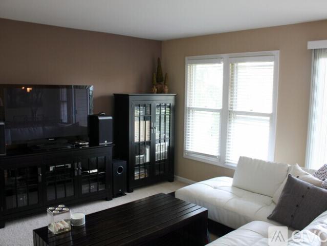 2 BR, 1 BA Apartment 181 Inverness Court, Unit 1, Elk Grove Village, IL 60007