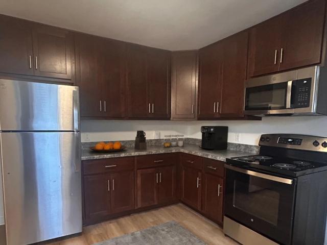 2 BR, 1 BA Apartment 1831 South Park Street Unit 1831 001, Madison, WI 53713