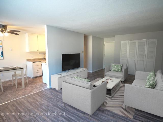 2 BR, 1 BA Apartment 1845 Old Hudson Road Unit 307, Saint Paul, MN 55119