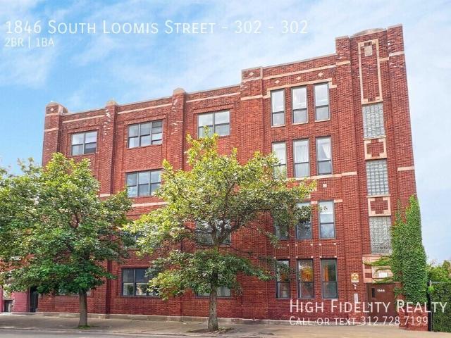 2 BR, 1 BA Apartment 1846 South Loomis Street 302, Chicago, IL 60608
