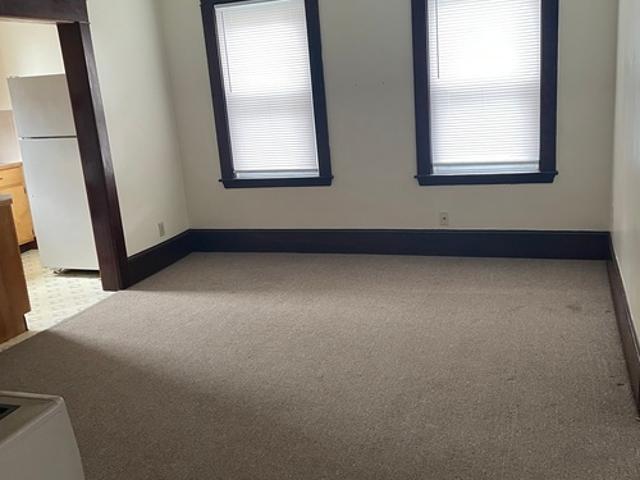 2 BR, 1 BA Apartment 184 Harwich Street, Unit 2w, New Bedford, MA 02745