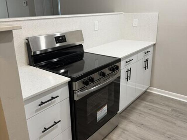 2 BR, 1 BA Apartment 1850 N Congress Ave, Unit 207, West Palm Beach, FL 33401