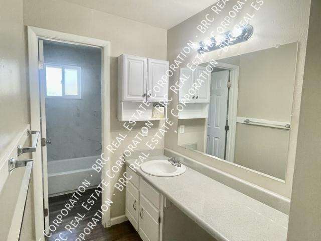 2 BR, 1 BA Apartment 186 N Ingalls Street, Lakewood, CO 80226