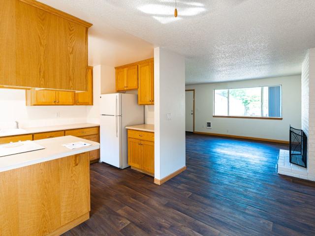 2 BR, 1 BA Apartment 18700 SW Farmington Rd Unit 04, Beaverton, OR 97007