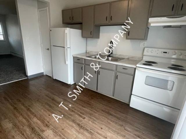 2 BR, 1 BA Apartment 1875 Harlan Street, Lakewood, CO 80214