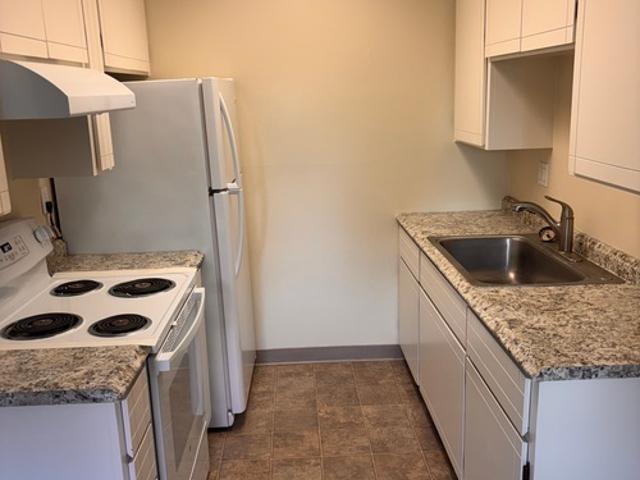 2 BR, 1 BA Apartment 1899 Curtner Avenue, Unit #4, San Jose, CA 95124