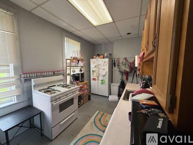 2 BR, 1 BA Apartment 18 Mc Lane Ave, Unit 18 McLane, Morgantown, WV 26505